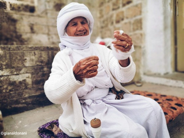 Die Frau im Jesidentum - SJA - DE